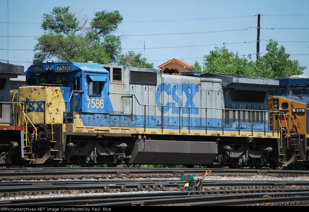 CSX 7586
